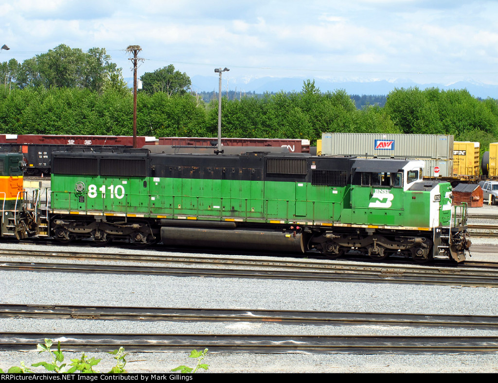 BNSF 8110